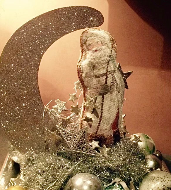 Ann Hanson Champagne Santa – Barbara's Needlepoint